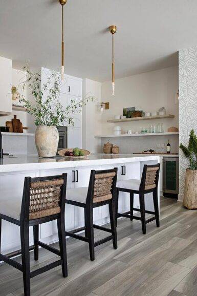 30+ Kitchen Pendant Lights To Complete Your Kitchen | Decoist