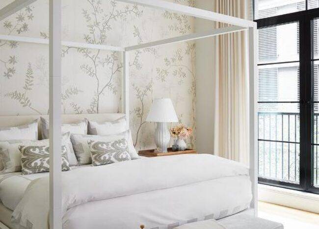15+ Minimalist Canopy Beds For a Simple But Classy Bedroom - Decorizer