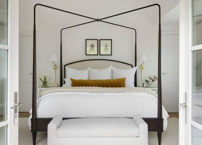 15+ Minimalist Canopy Beds For a Simple But Classy Bedroom - Decorizer