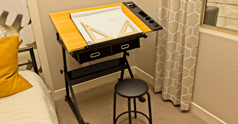 Small Corner Desk Ideas for Maximizing Work Space - FUTURISTIC ARCHITECTURE