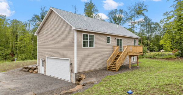 Raised Ranch House – Unveiling the Charm and Timeless Appeal - Decorizer